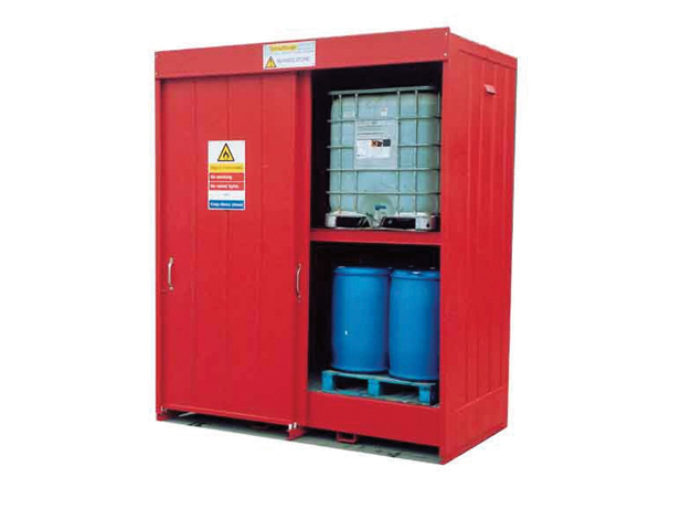 Chemical Bunds: 5 Reasons to Choose Bunded Chemical Storage